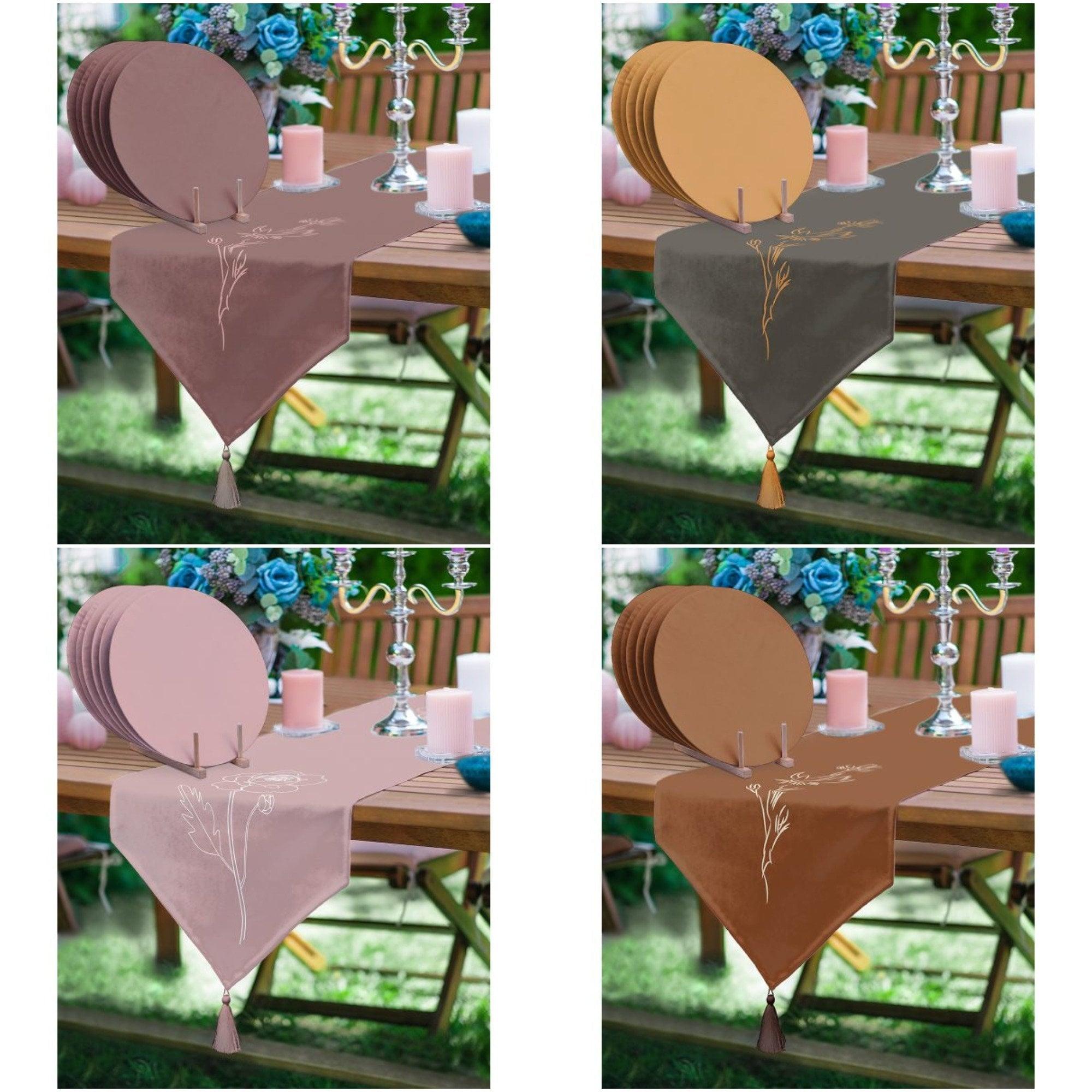 Brown Abstract Flower Drawing Table Runner and Supla Set – Akasia